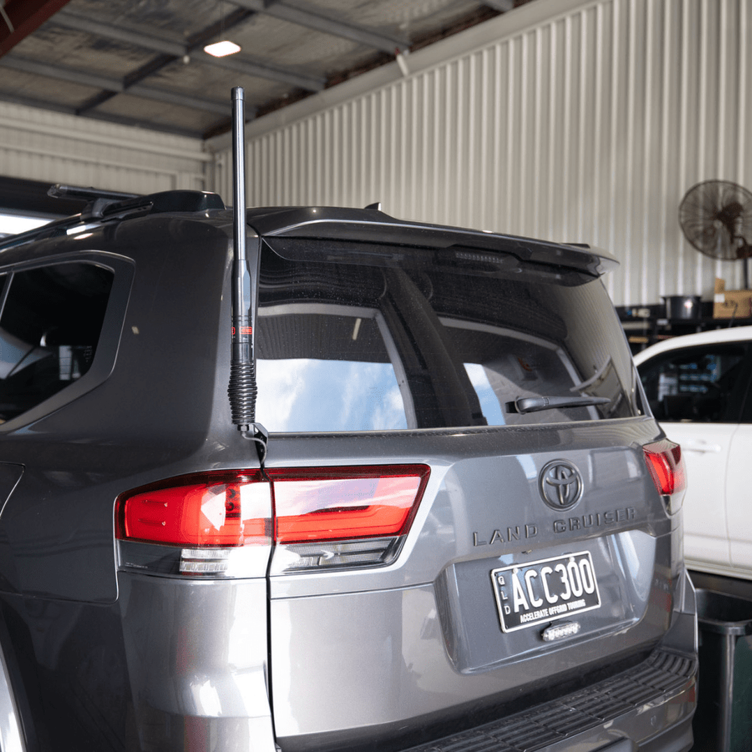 UHF Antenna Bracket - 300 Series - Tailgate Mount — Accelerate Off-Grid ...